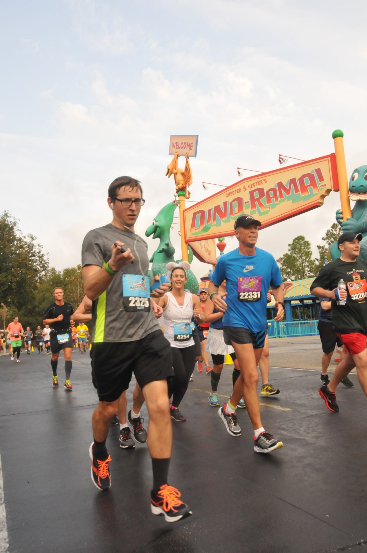 A Complete Guide to Run Disney Weekends at Walt Disney World – Katie ...
